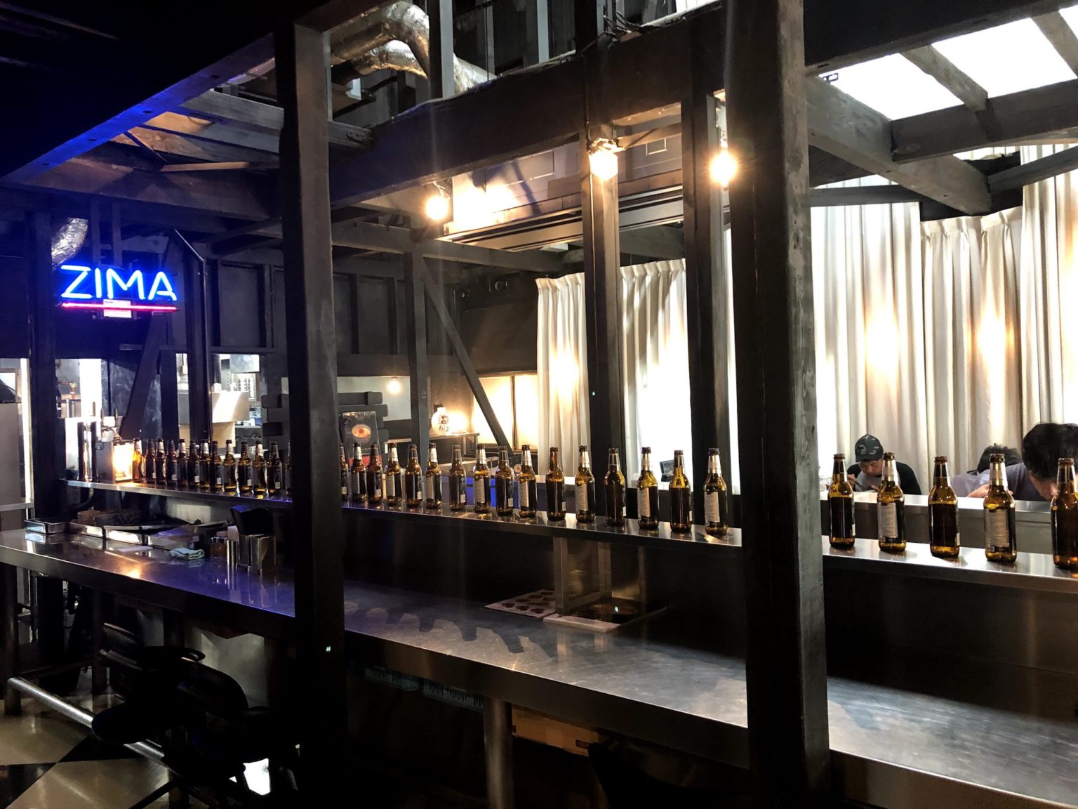 【厚木】「ZUND-BAR（ズンドバー）」-AFURI系列が運営する”まるでBAR”なラーメン屋 | きゃんたの食ブログ